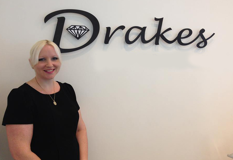 Drakes employee wins diamond design competition