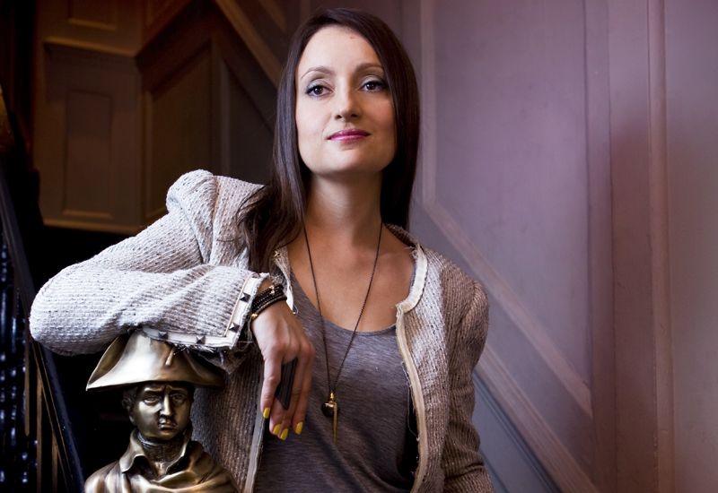 Elizabeth Galton to write jewellery book