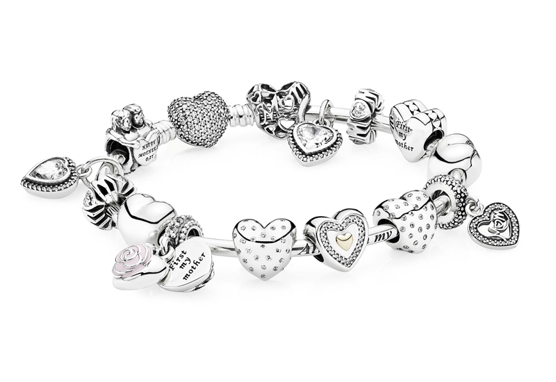 Pandora signs strategic distribution deal in China