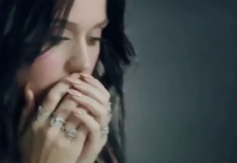 Katy Perry dons V Jewellery in latest music video