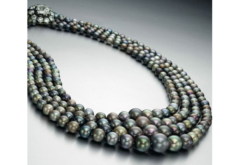 Record breaking pearl necklace hits £3m at auction
