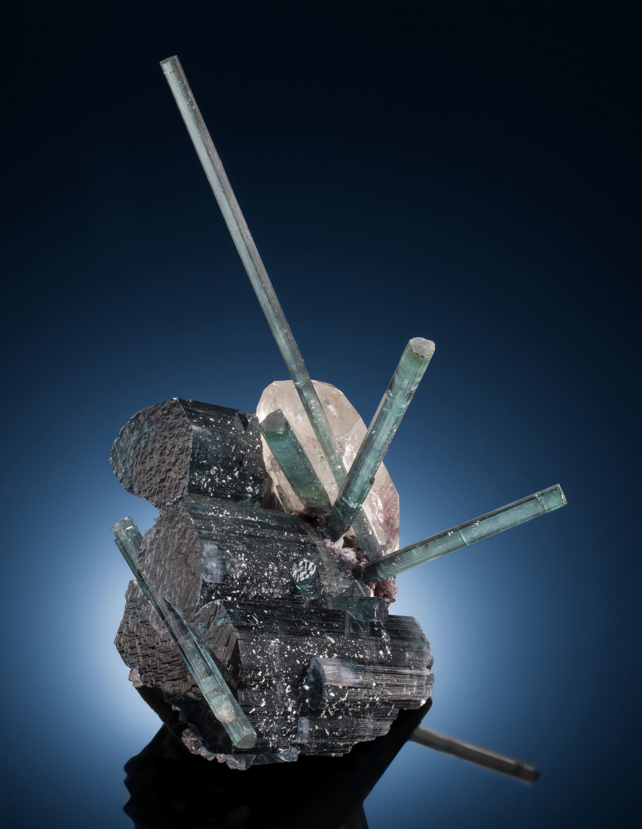 IN PICS: King of Tourmalines to auction 400 artistic specimens