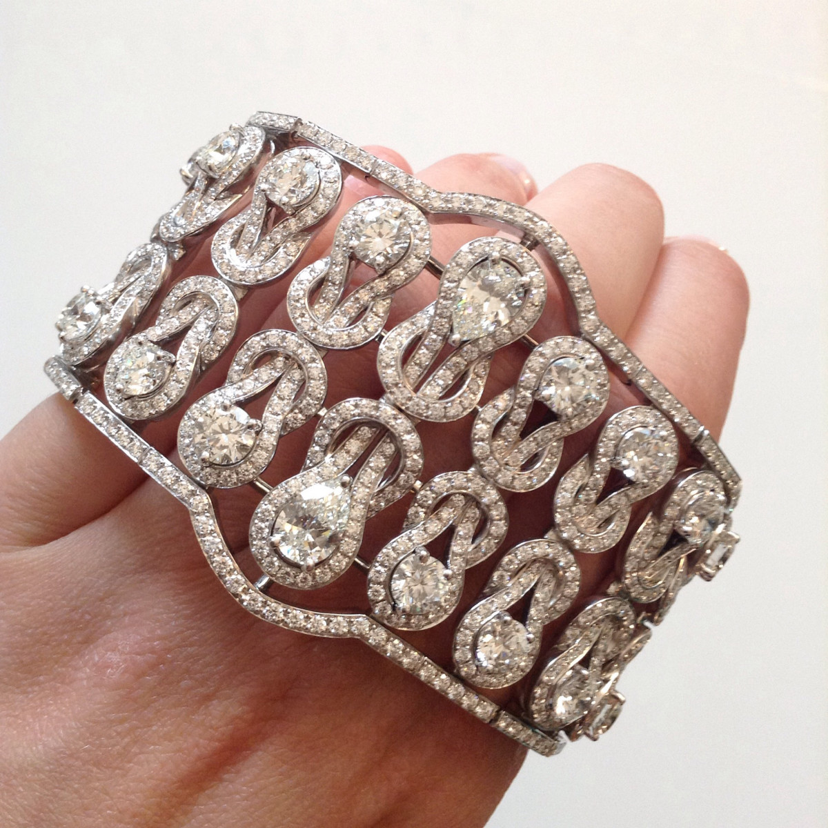 IN PICS: Rough diamond sorting and statement jewels at Forevermark ...