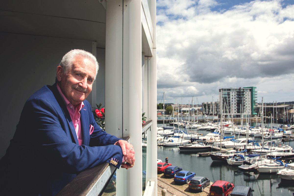 HOT 100 2015 RETAIL STARS: John Hirshman