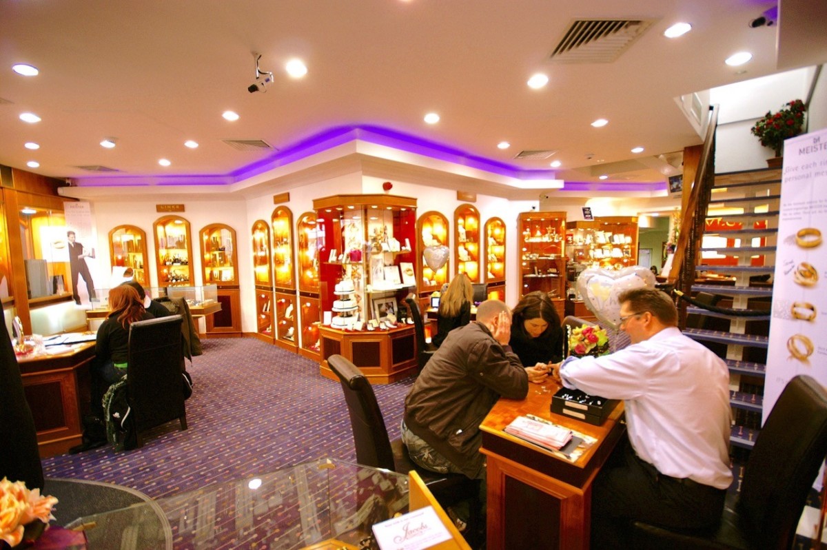 FEATURE: Jacob's the Jeweller on standing the test of time on Reading ...