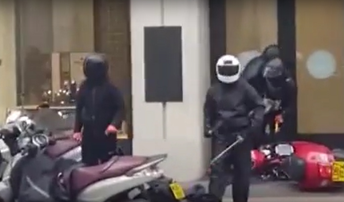 London Police Solve Just 2 6 Of Moped Crimes