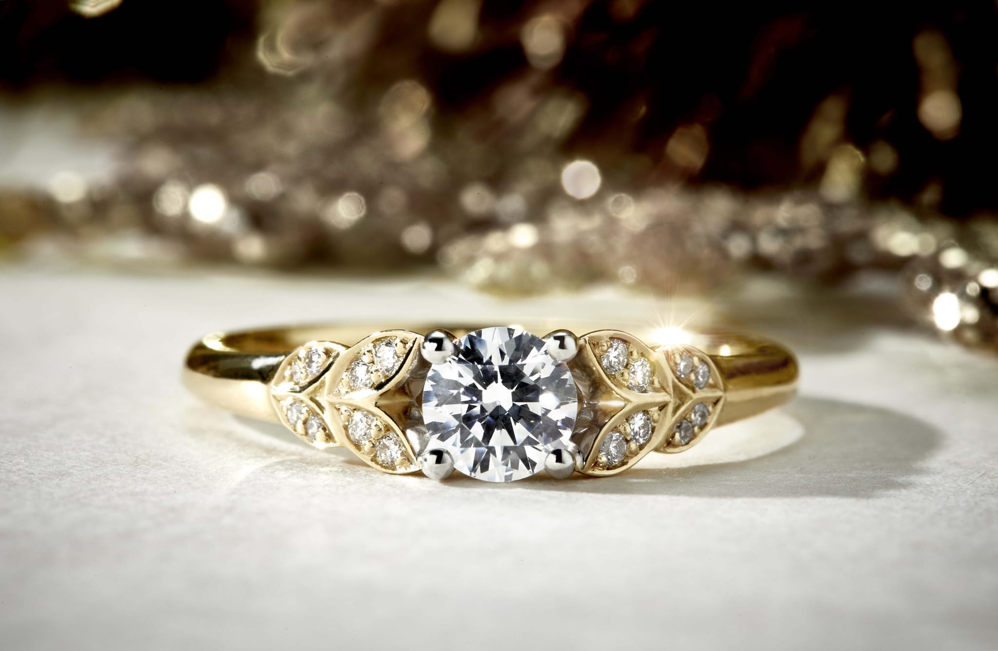Domino Jewellery bolsters British-made diamond ring offer