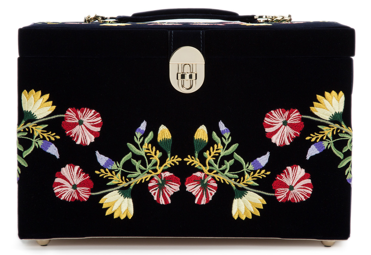 Zoe large jewellery box's LusterLoc tech protects jewellery for up to ...