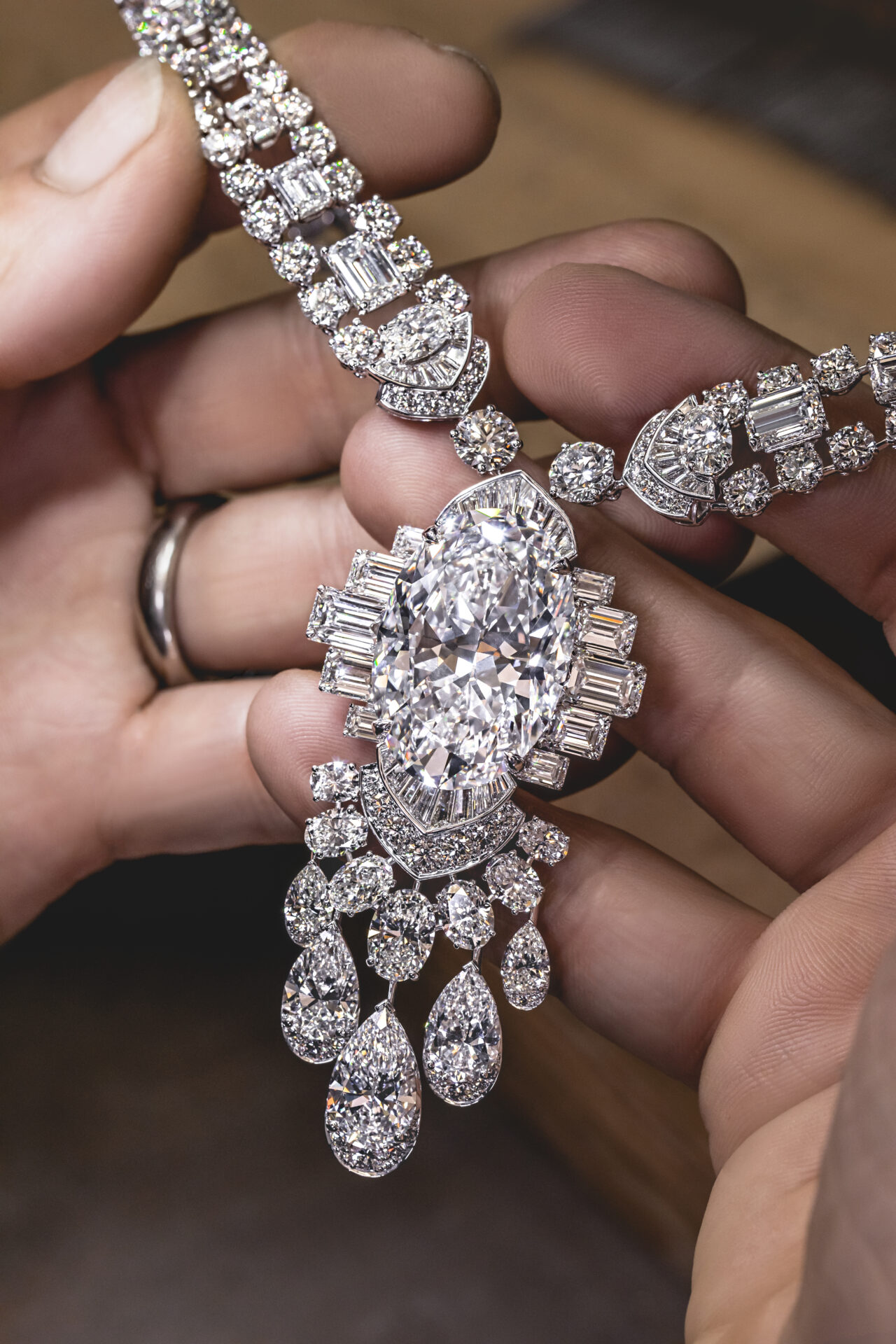 Graff necklace makes 50ct diamond shine at Couture Week