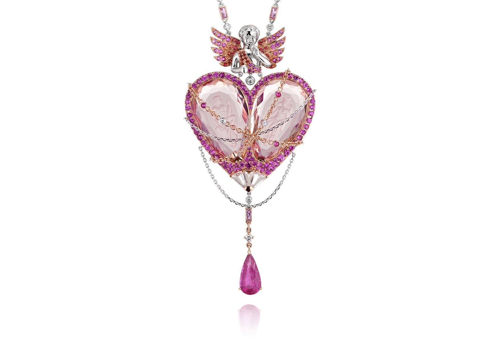 COUTURE: Lydia Courteille