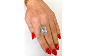 Largest lab grown diamond confirmed at 35 carats