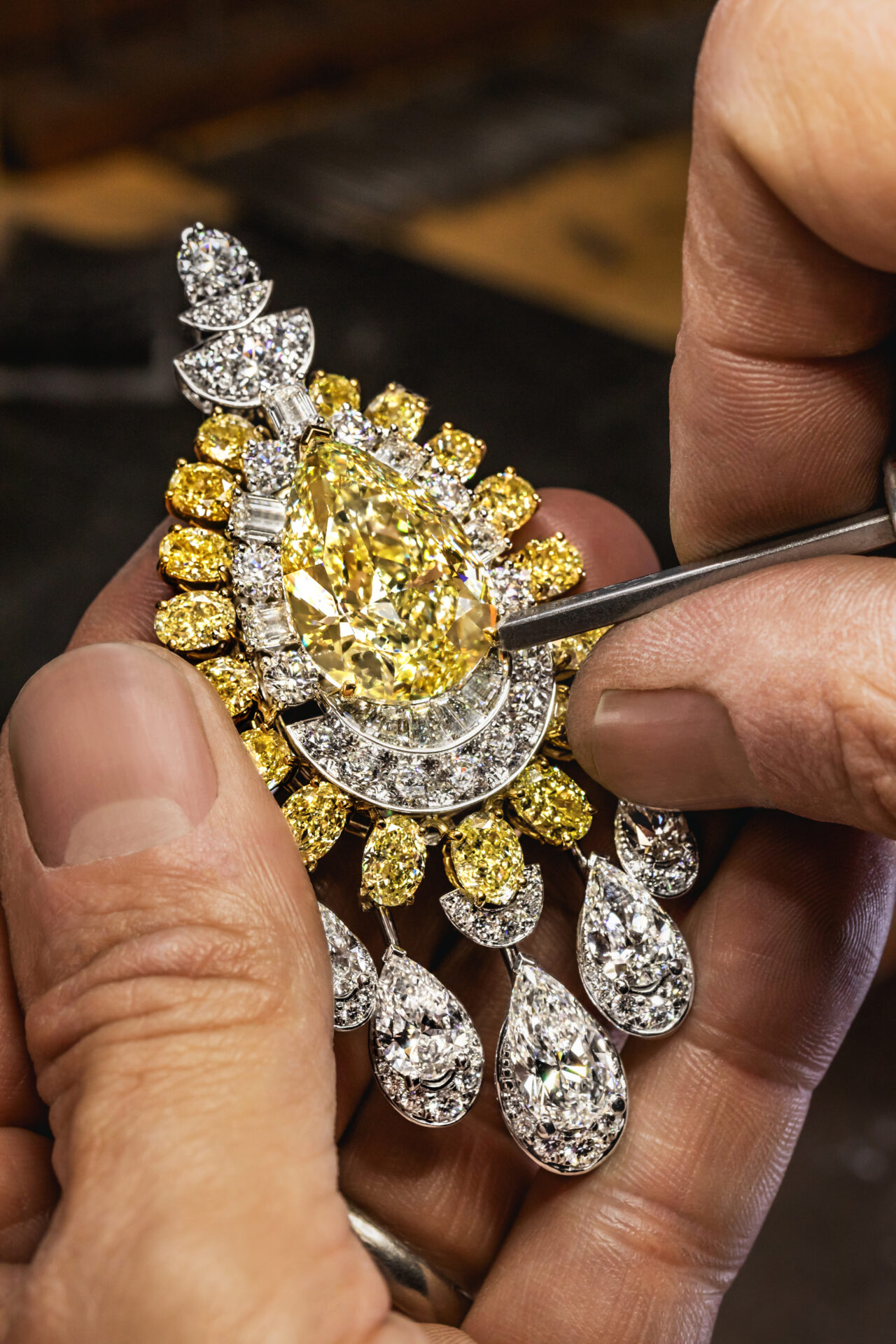 HAUTE COUTURE WEEK: Graff celebrates yellow diamonds