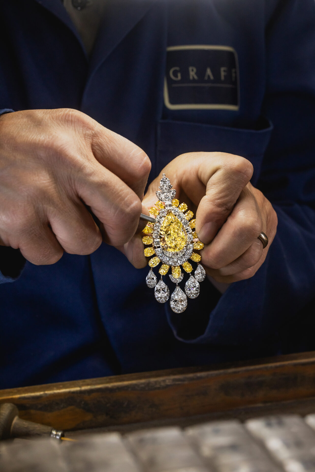 HAUTE COUTURE WEEK: Graff celebrates yellow diamonds
