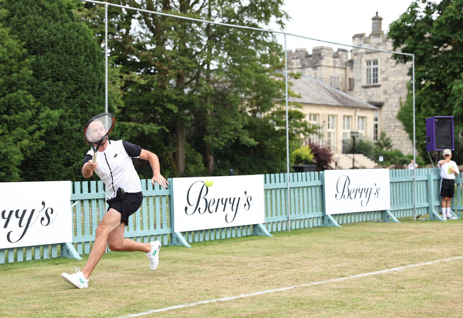Berry’s brings sparkle to the court with 2023 Tennis Event