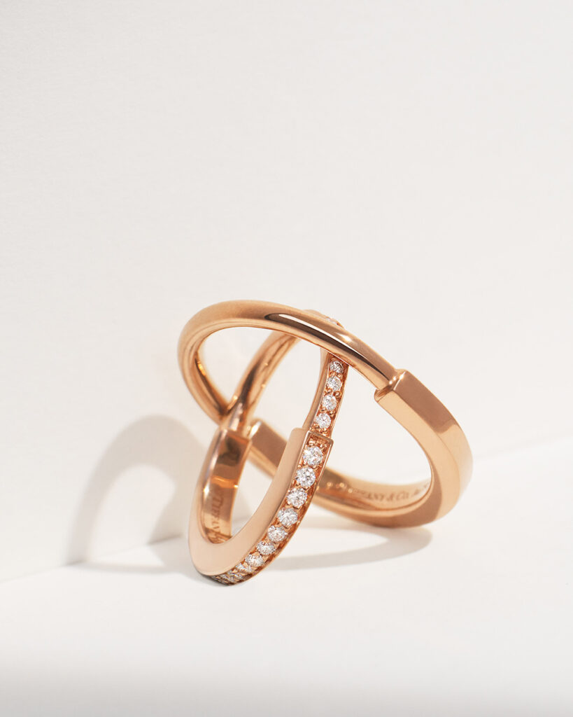 Tiffany presents new ambassador Florence Pugh in Tiffany Lock campaign