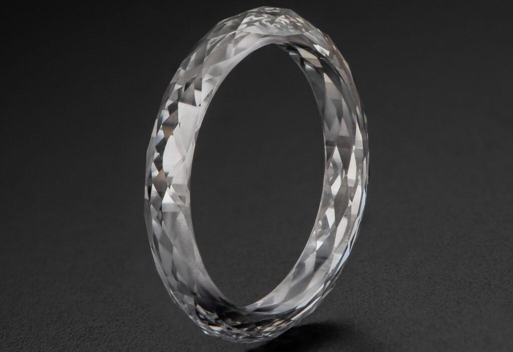 GIA evaluates solid lab-grown diamond ring