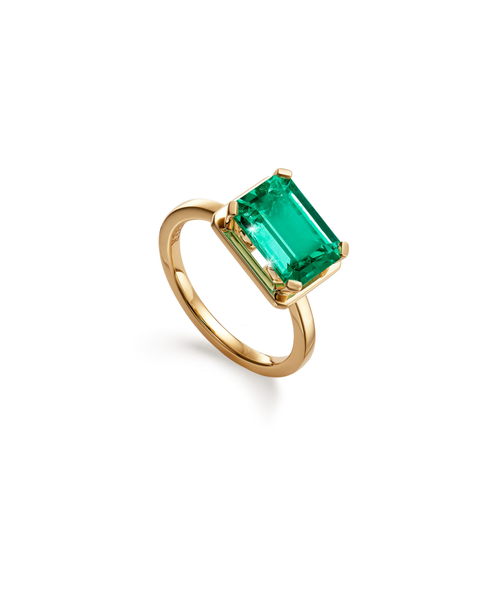 Bucherer walks down the green path with new collection