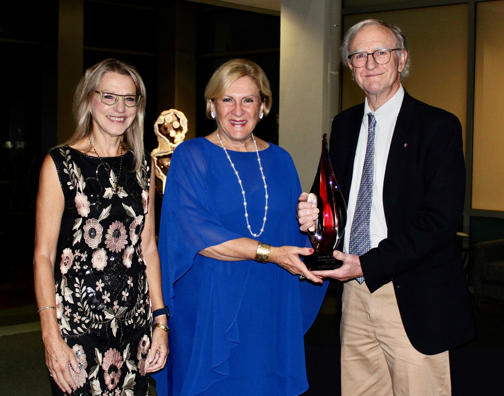 Dr John W Valley retires from GIA board of governors Dr John W Valley retires from GIA board of governors