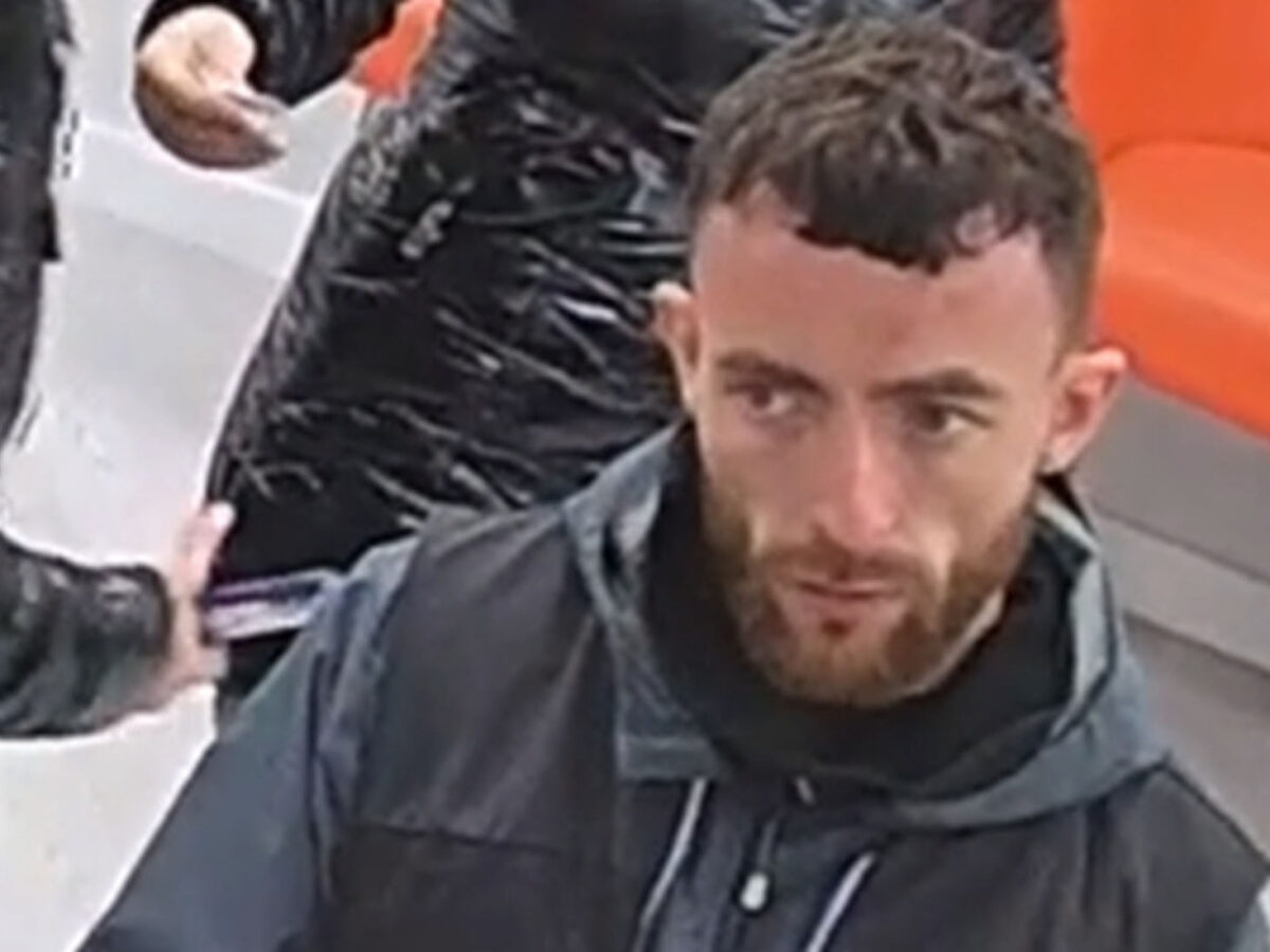 H Samuel robbery sparks police information appeal