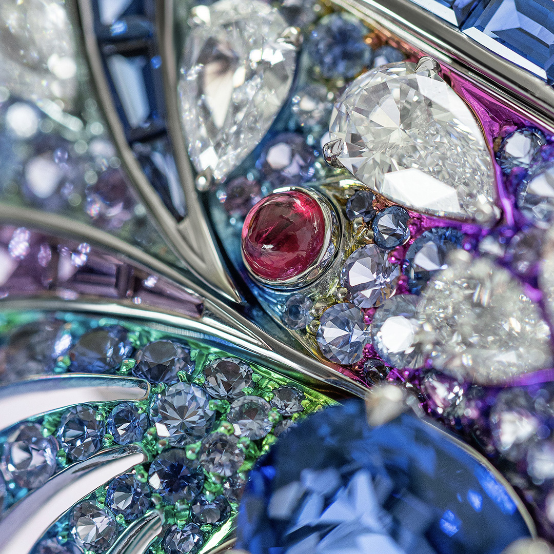 Gübelin unveils intricate new Vibrant Wings ring