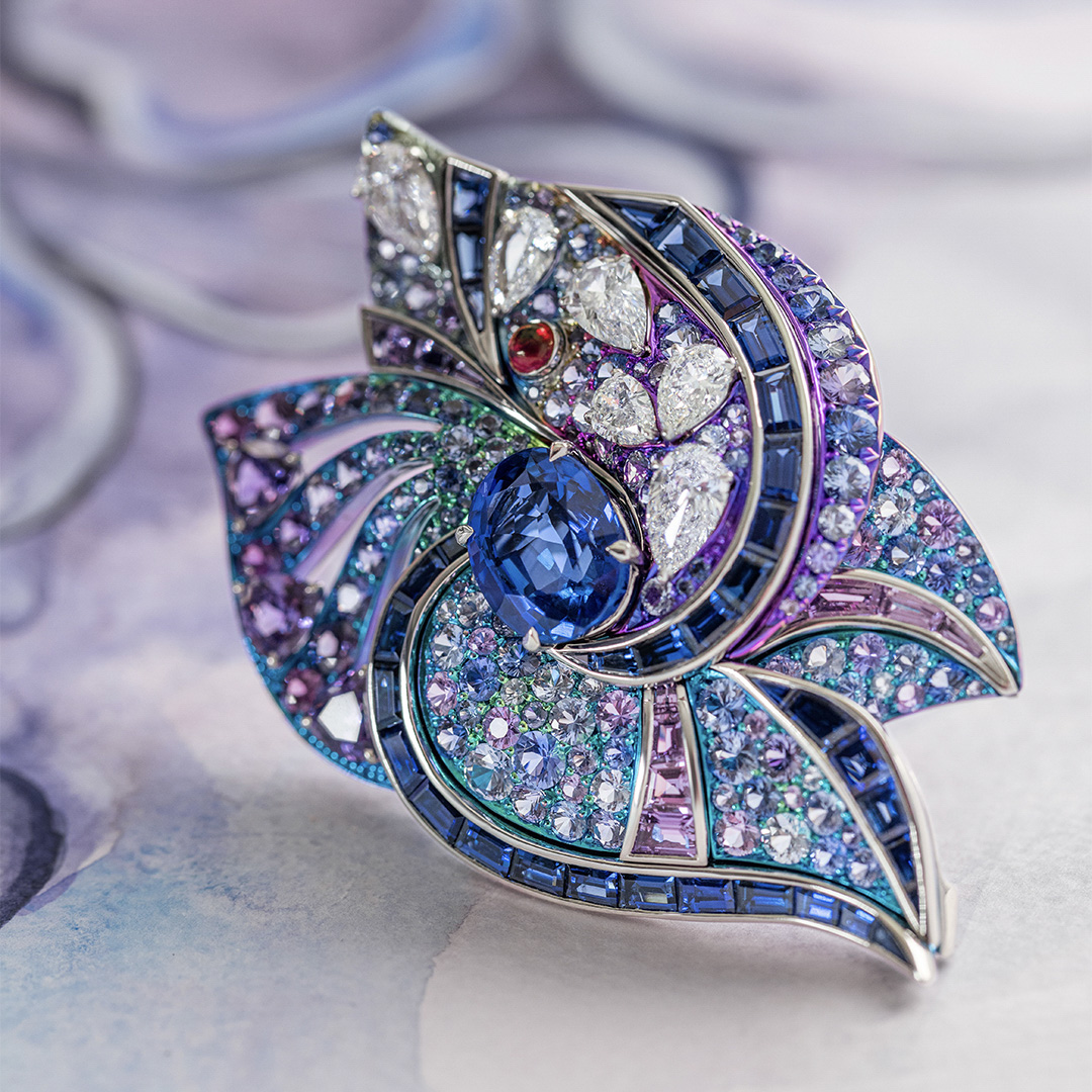Gübelin unveils intricate new Vibrant Wings ring
