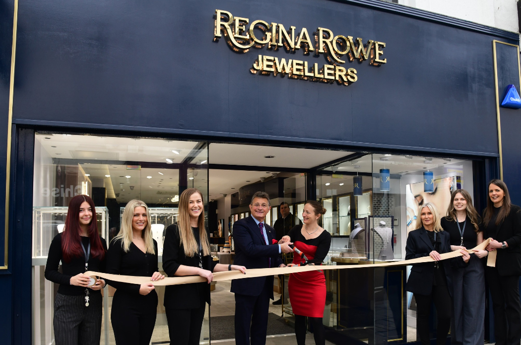 Devon jeweller converts store after Pandora franchise ends