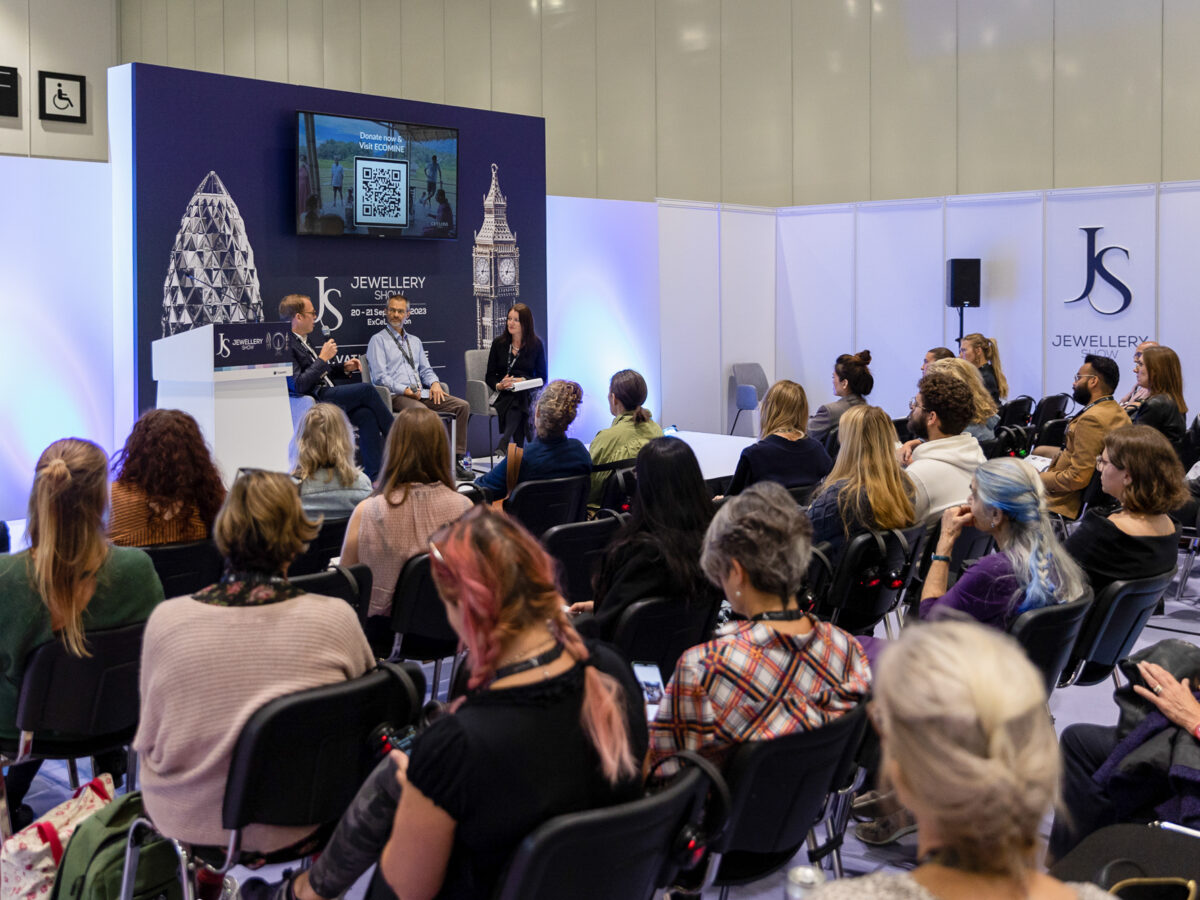 JEWELLERY SHOW: Talking heads