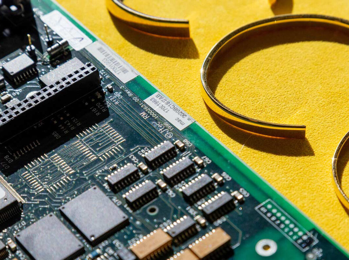 Royal Mint unveils e-waste extraction factory Royal Mint unveils e-waste extraction factory