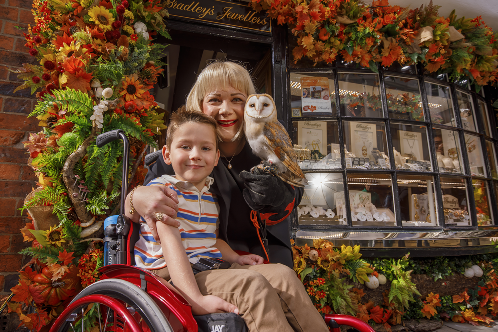 Owl-themed event brings autumn to life for Bradley’s Jewellers customers