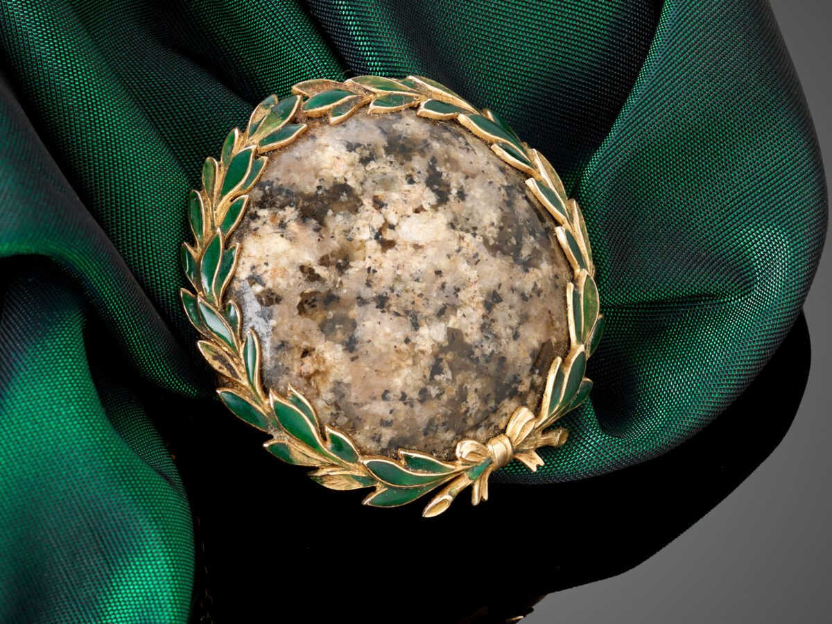 Rare royal memorabilia exceeds estimates in Fellows Fine Jewellery auction