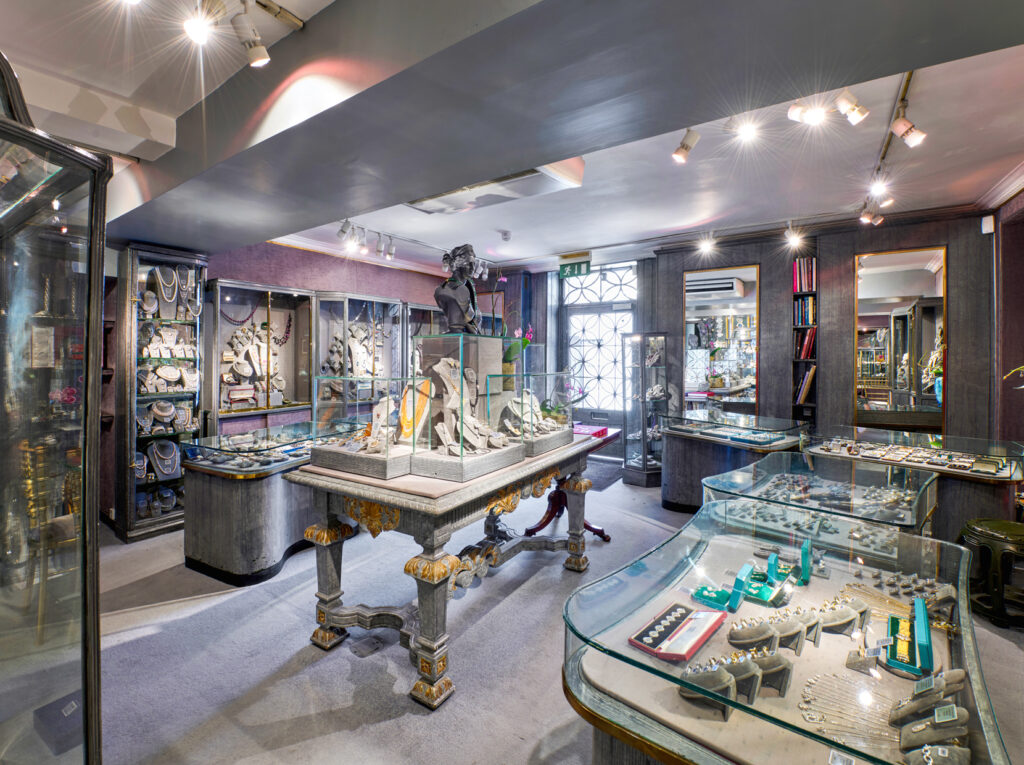 Fellows Auctioneers presents the Joseph Bonnar collection