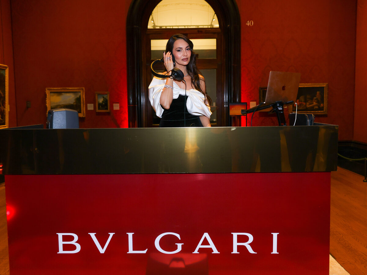 Bulgari lights up the room with National Gallery showcase