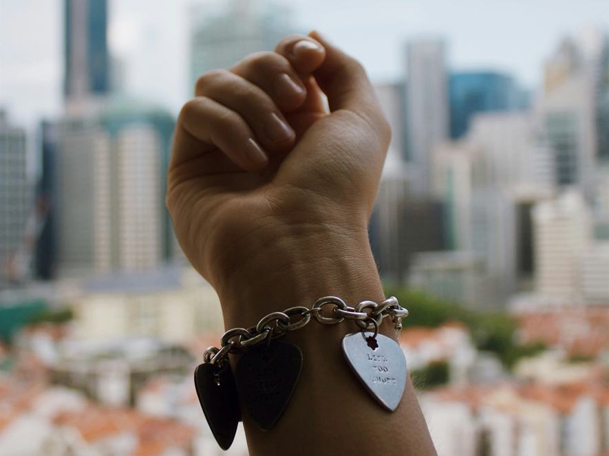 TikTok marks charm bracelets as new travel souvenir trend