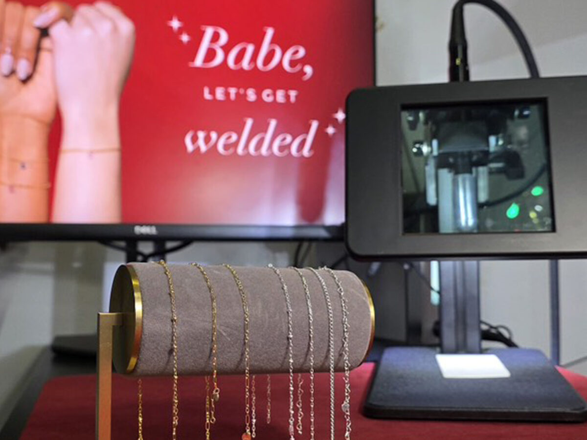 Wongs Jewellers debuts permanent jewellery experience