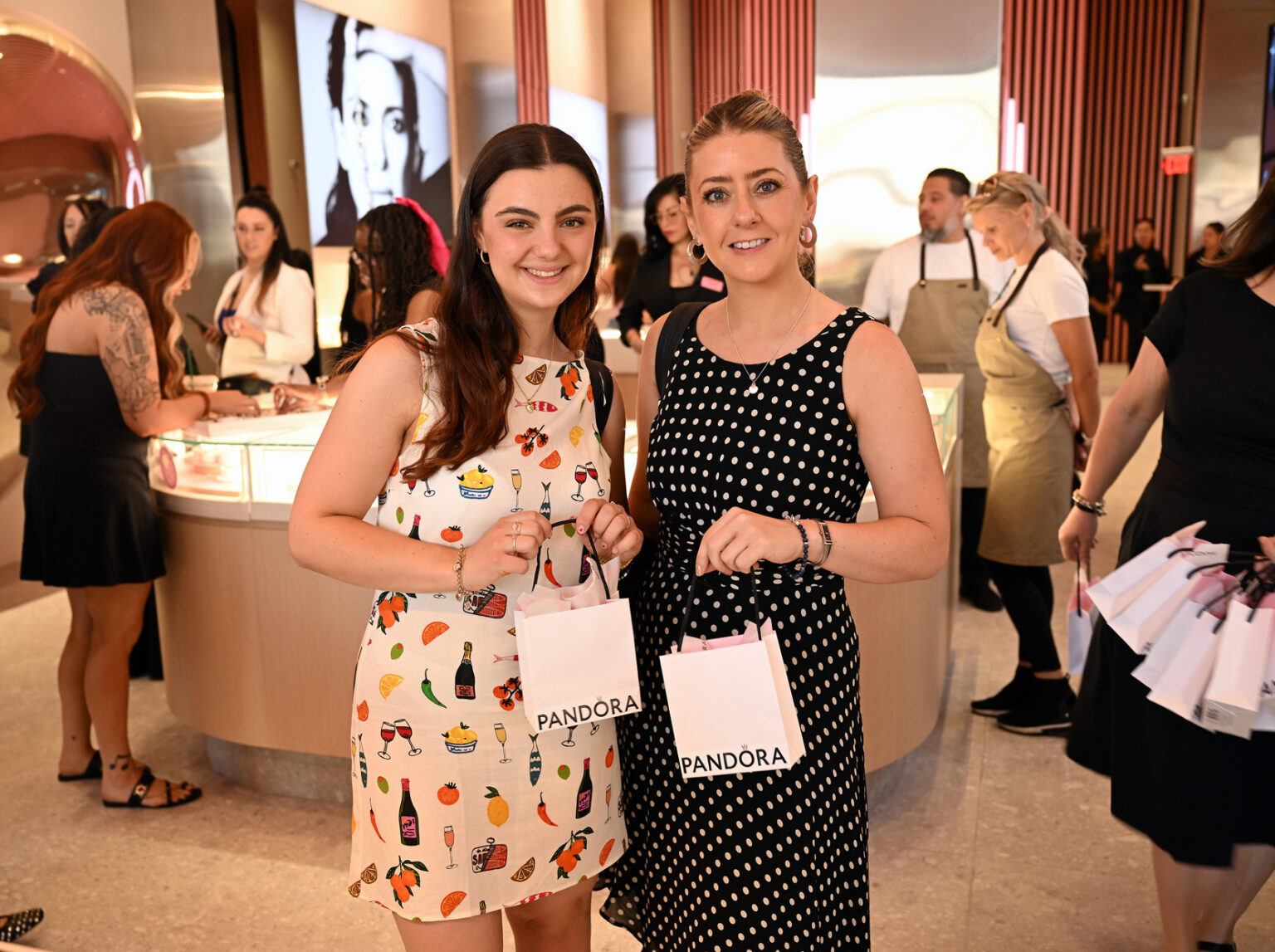 Pandora celebrates Las Vegas flagship debut