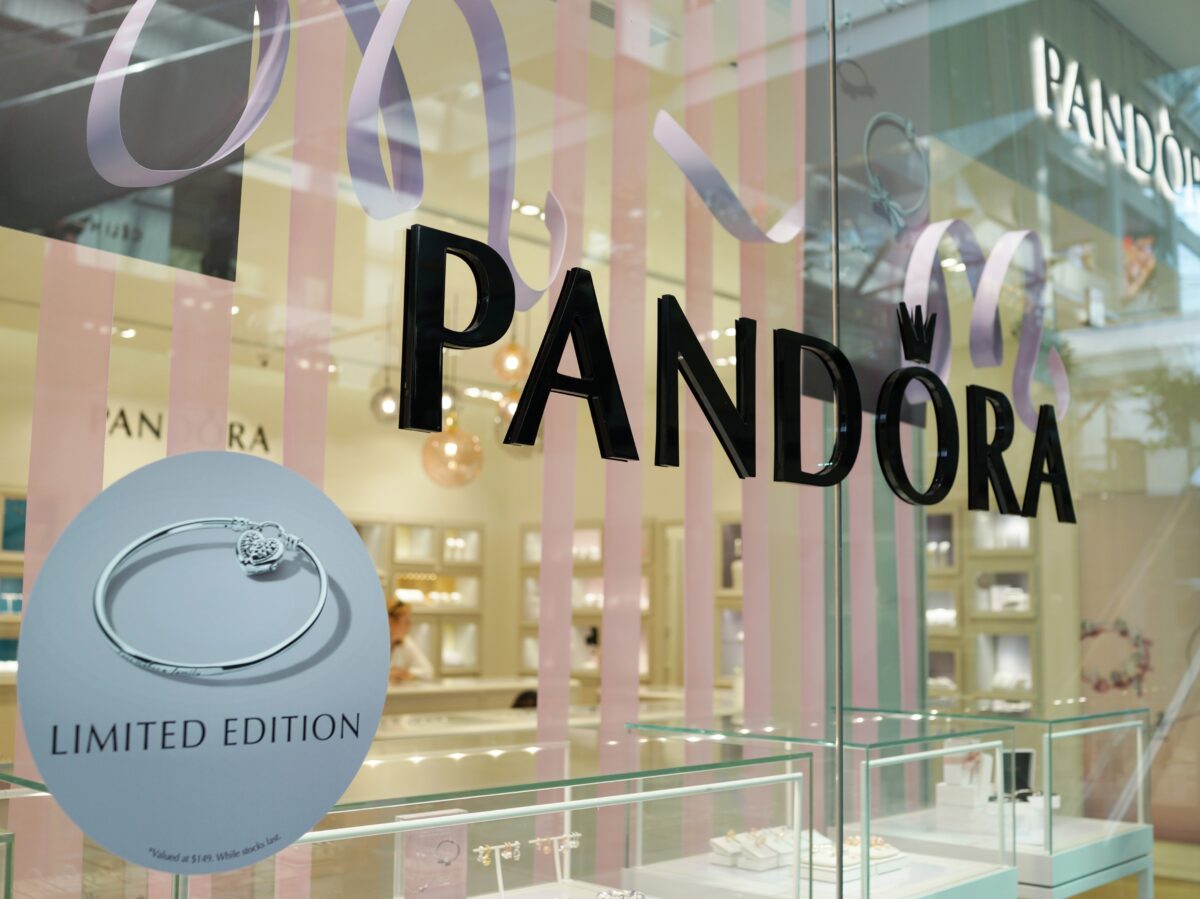 Pandora and Amazon shut down jewellery criminal network