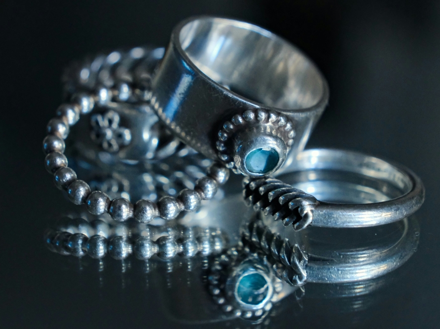 Platinum jewellery sales increase as consumers move away from gold
