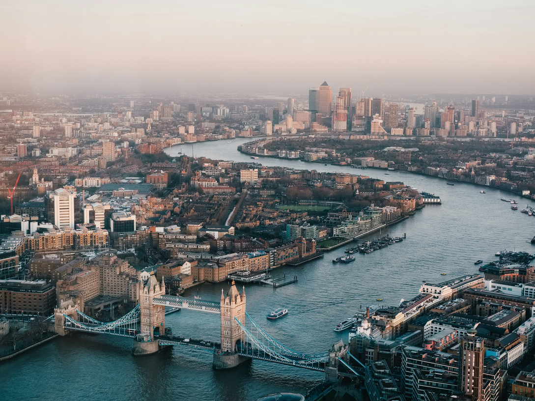 British retail stores are in danger of closure