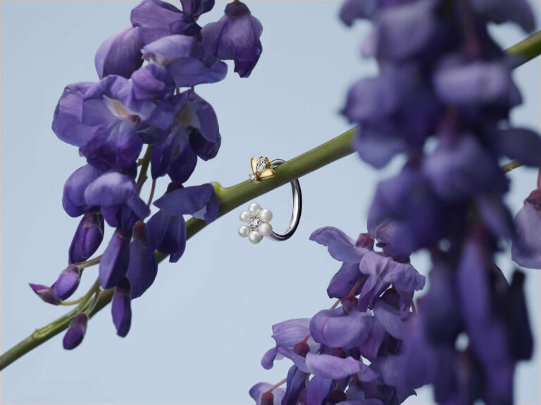 Dearest Gentle Reader, don't miss Pandora's new Bridgerton collection